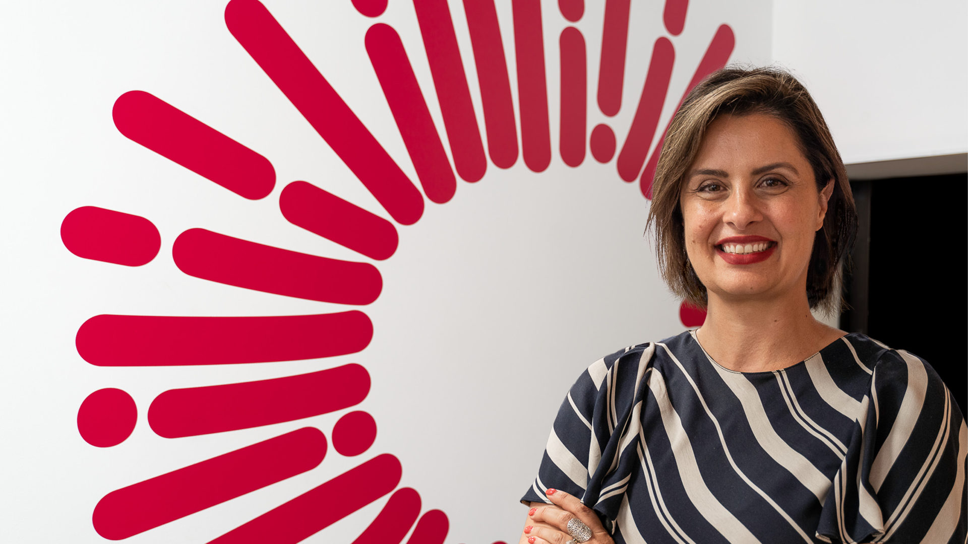 SUZANA TAKES CENTRE STAGE » Territory Q